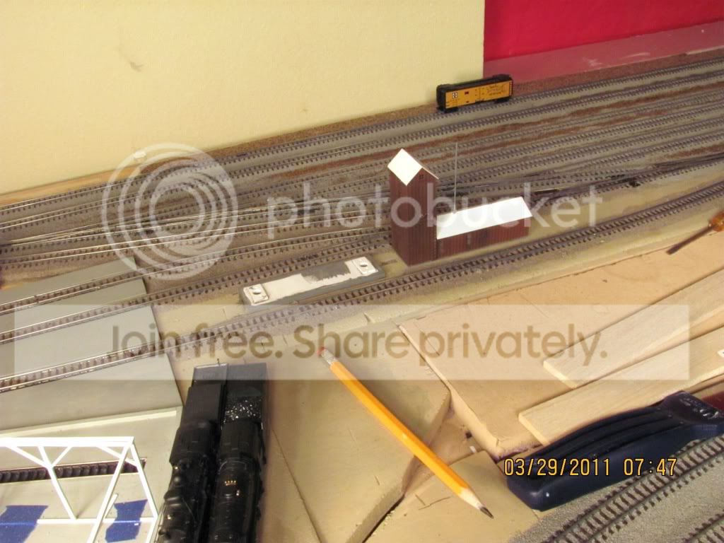 ATSF standard plan sandhouse | TrainBoard.com - The Internet's Original